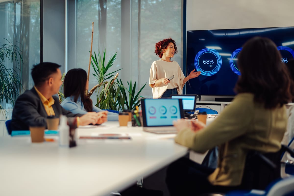 How to Build a Sales Team to Consistently Meet Sales Quotas