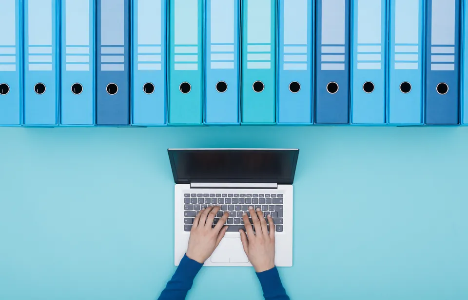 The 4 Leading Sales Lead Databases of 2025